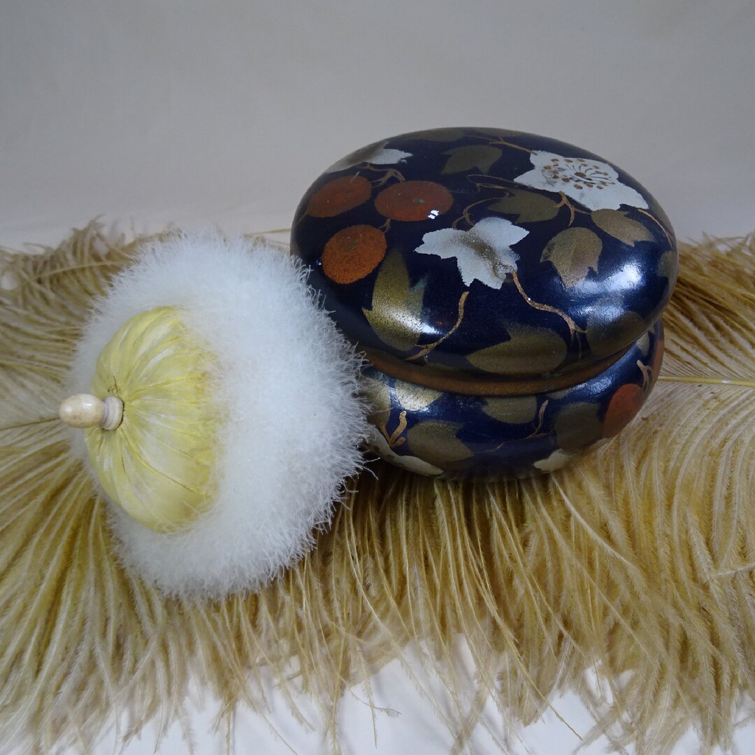 Vintage 1920s/20s 1930s/30s Pottery POWDER BOWL & PUFF Swansdown ...