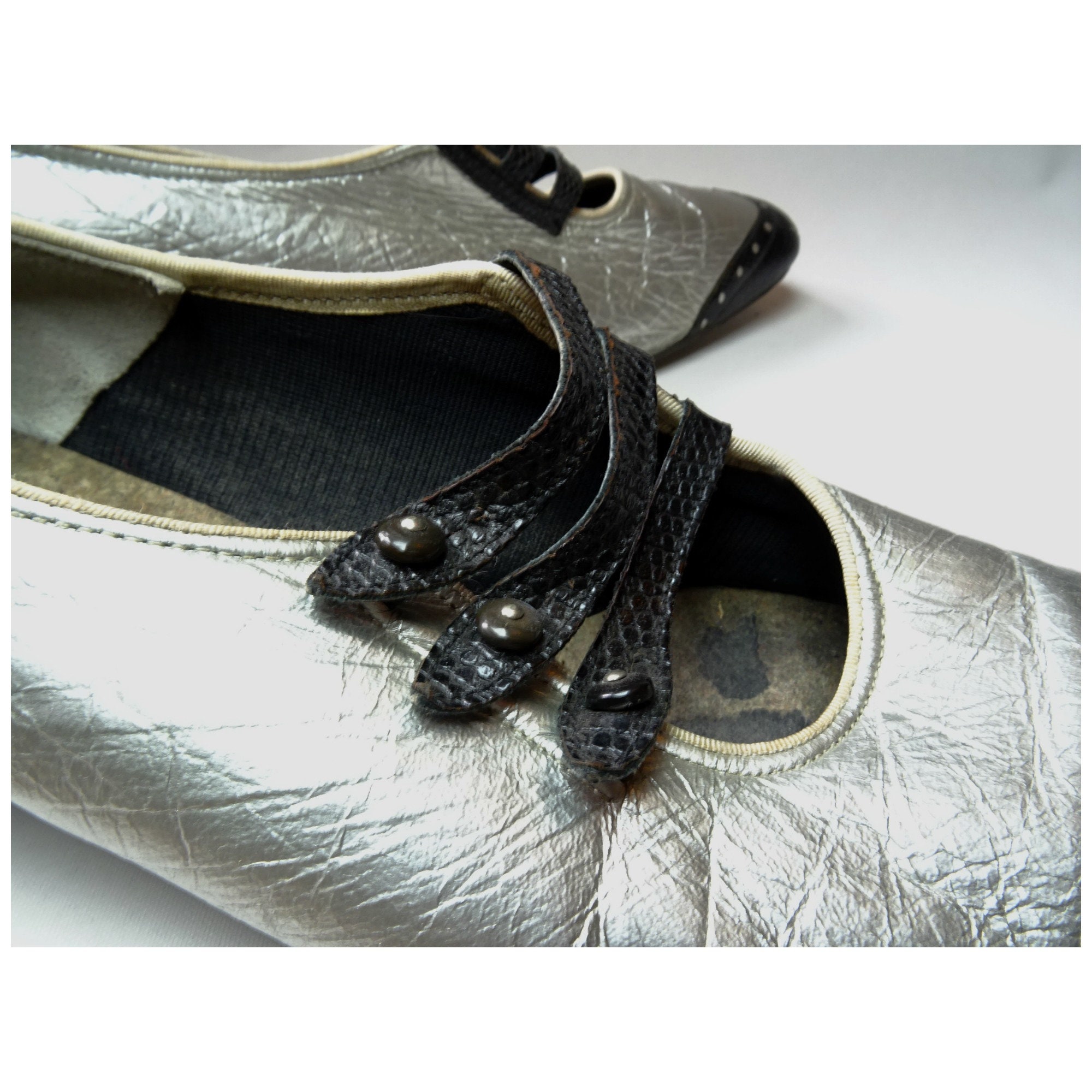 Vintage Art Deco Style 1960s/60s 1970s/70s Silver BUTTON SHOES | Etsy