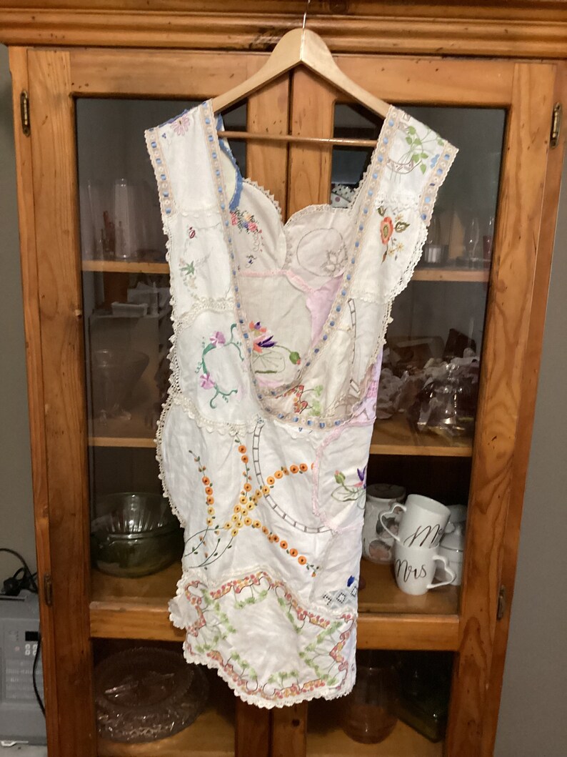 Crossover Magnolia Rose Apron, With Embroidered Doilies, Patchwork ...