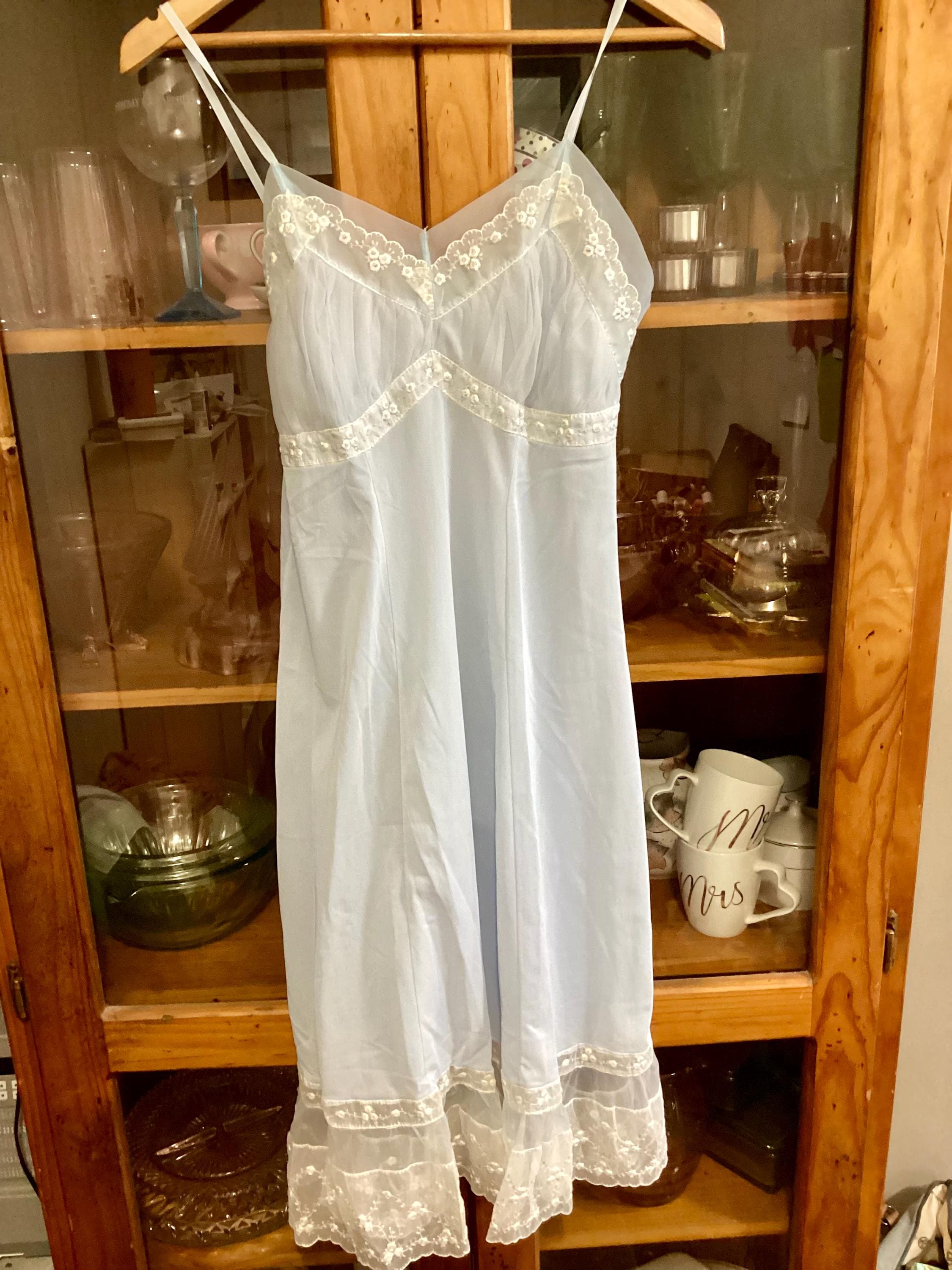 Very Pale Blue Vintage Slip, 50s Style Pale Women’s Blue Nylon Slip ...
