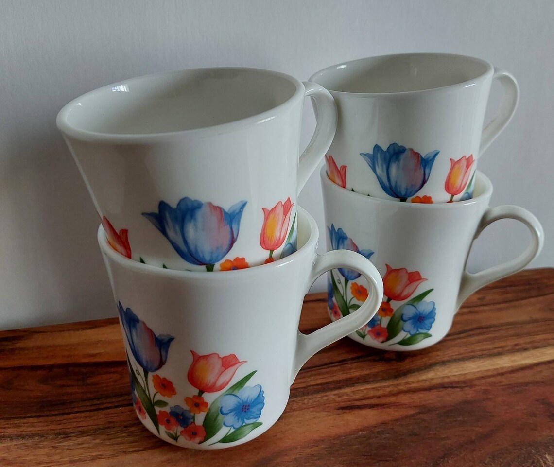 Set of 4 Corning USA Cups With Tulip Pattern - Etsy