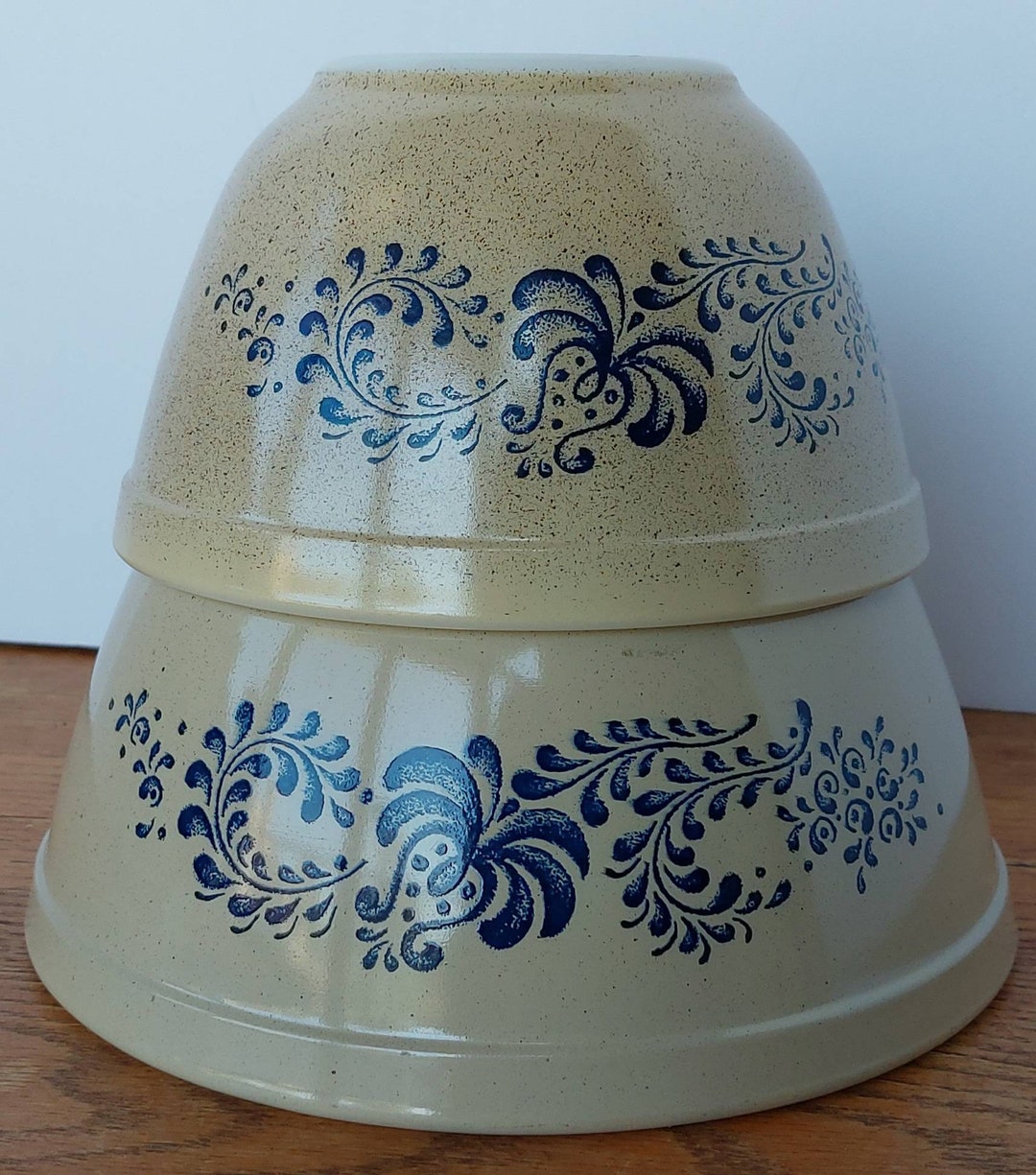 Vintage Beige Pyrex Bowls - Etsy