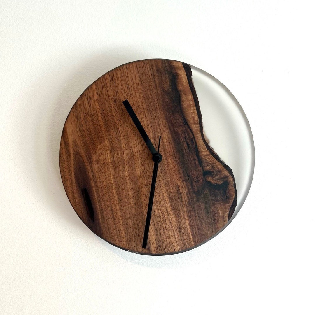 Walnut and Resin Clock Wood Clock Wood and Resin Clock Wood and Epoxy ...