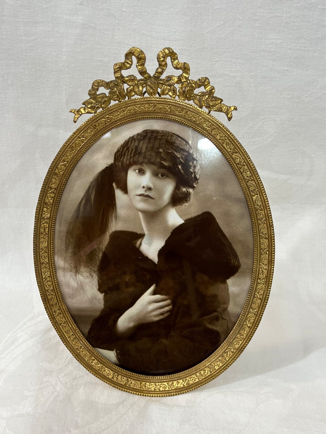 Beautiful French Bronze Oval Frame - Etsy