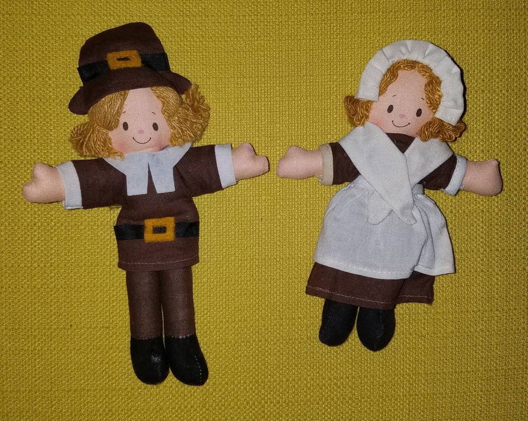 Like New Sweet Little Vintage 70s Hallmark Tags Cloth Raggedy Pilgrim ...