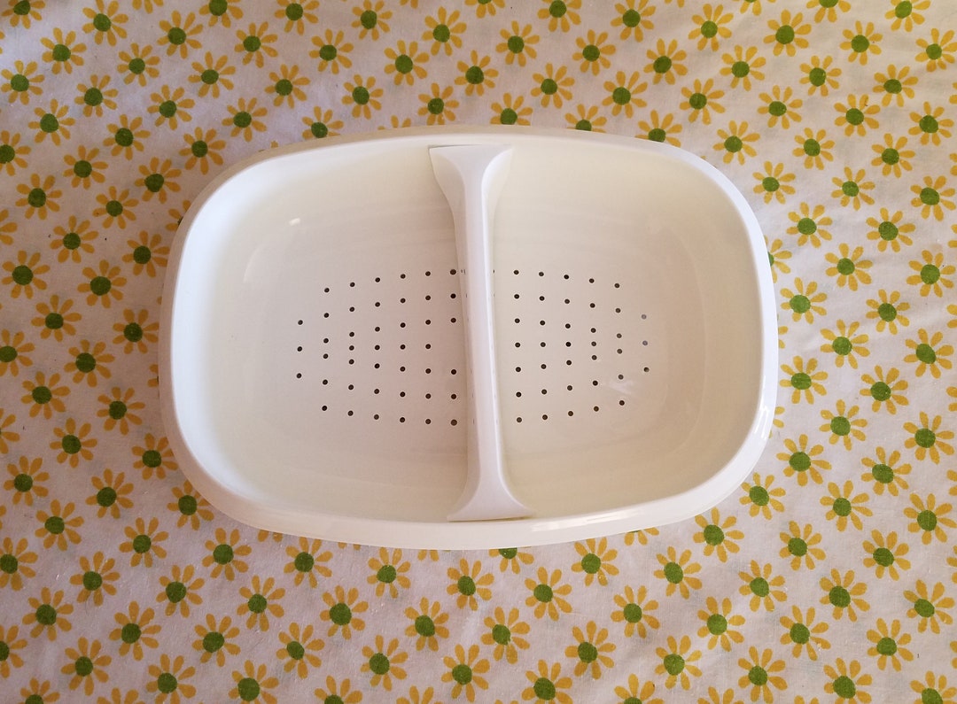 Vintage Iconic Tupperware White Microwave Steamer Insert Tray W Orig ... Vintage Iconic Tupperware White Microwave Steamer Insert Tray W Orig ...
