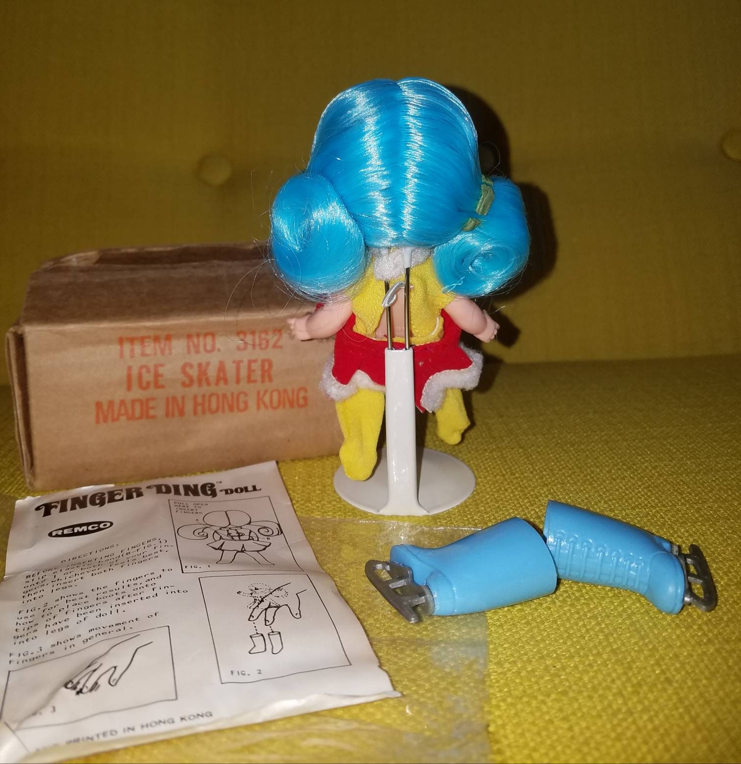 New in Box Vintage 1969 Remco Finger Ding Fun Puppet Ice Skater Sally ...