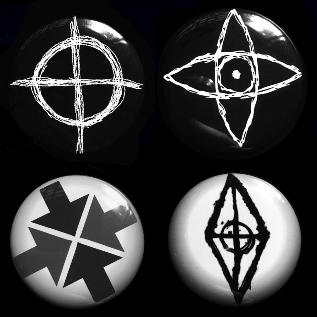 Slenderman Mythos Set of Buttons Magnets or Keychains - Etsy Australia