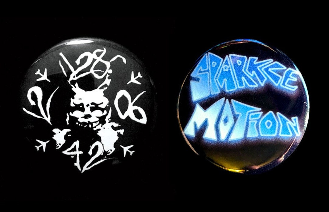 Donnie Darko Frank the Bunny 28.06.42.12 Sparkle Motion Buttons ...