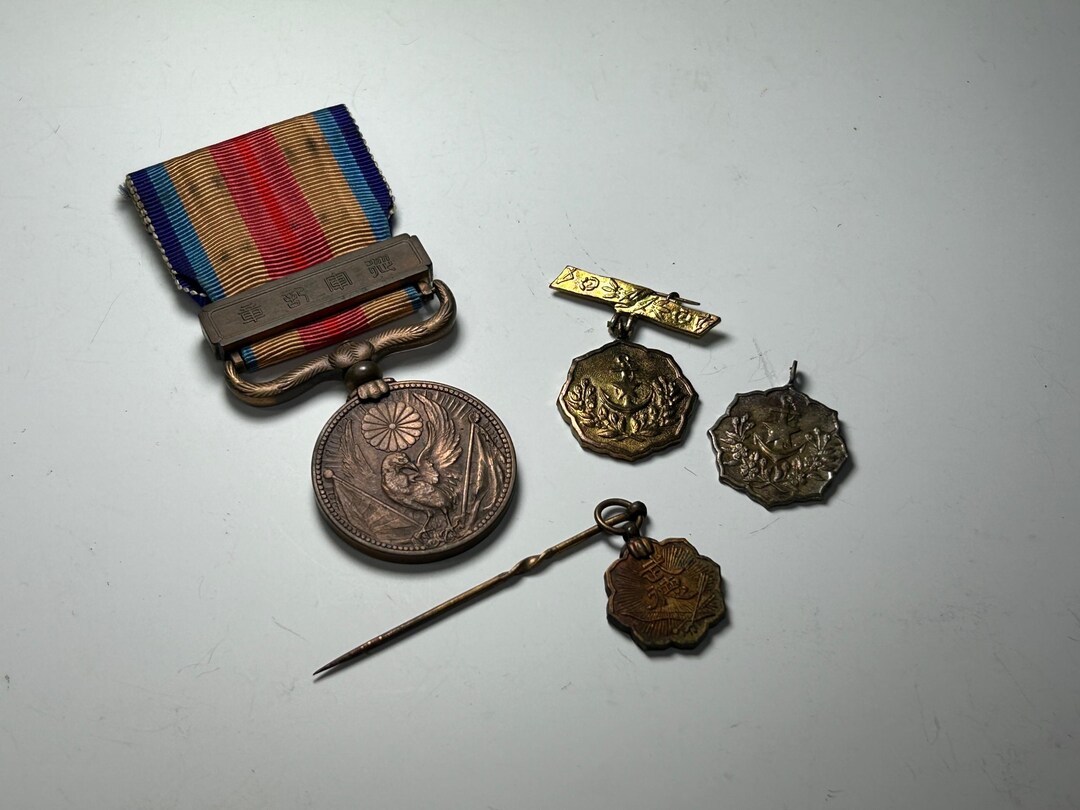 Japanese Antique Military Badges Medals 4x - Etsy