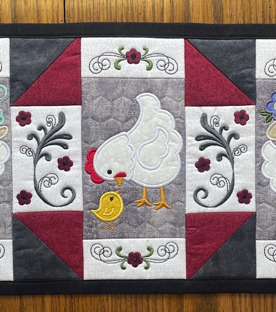 Chicken Table Runner, Country Table Runner, Chicks, Kitchen Decor ...