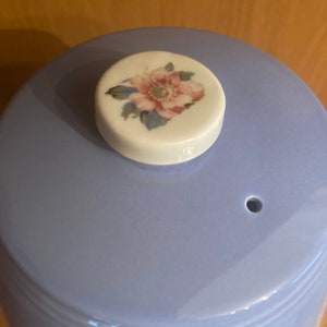 HALL Rose Parade Bean Pot With Lid, Hall's Superior Quality Kitchenware ...