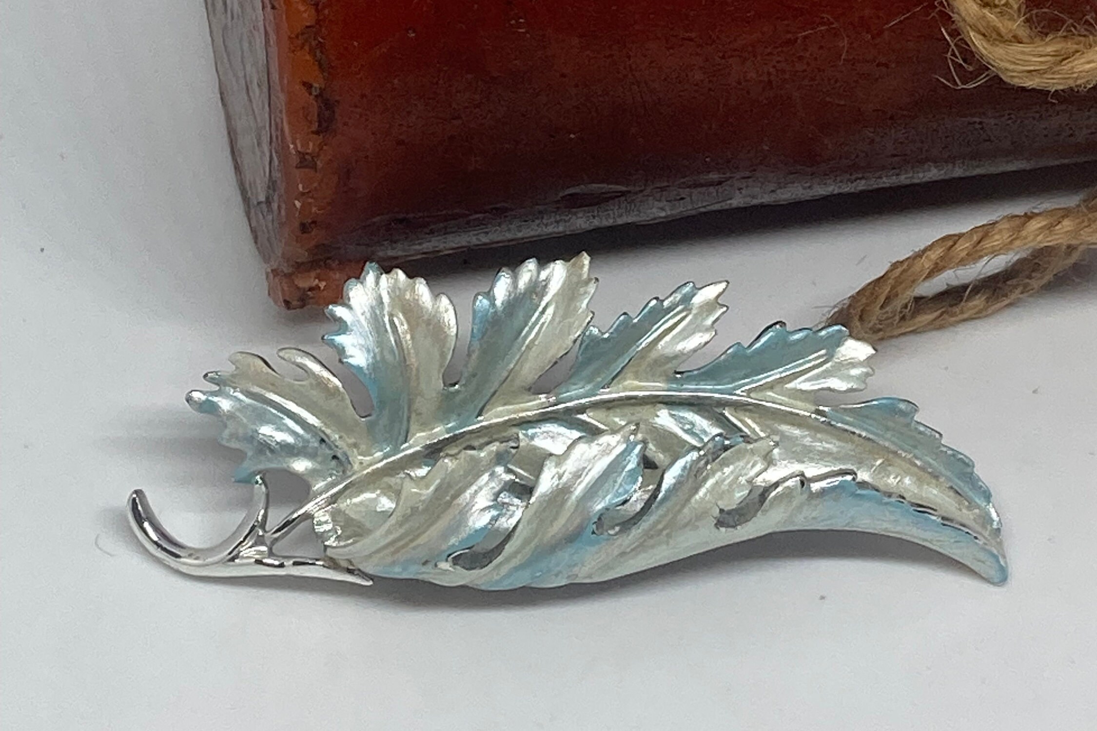 Coro Pegasus Vintage Curled Oak Leaf Brooch Silver Tone With Light Blue ...