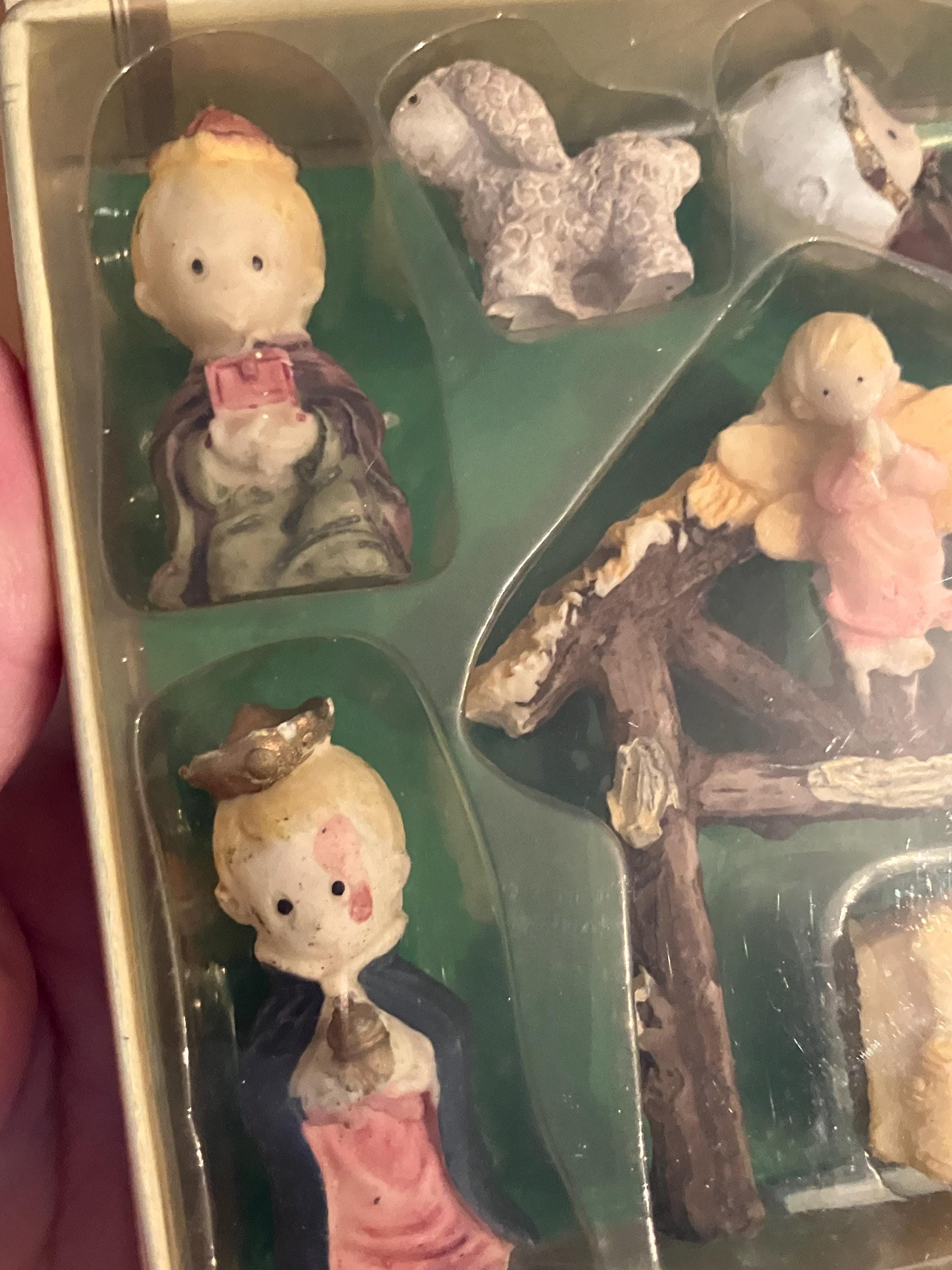 Vintage 8 Piece Miniature Polystone Nativity Set by Greenbrier in ...