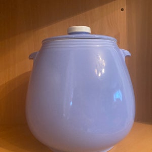 HALL Rose Parade Bean Pot With Lid, Hall's Superior Quality Kitchenware ...