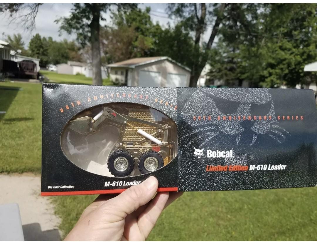 NIB Melroe Bobcat M-610 Loader 50th Anniversary Series Gold 1/25 Plated ...