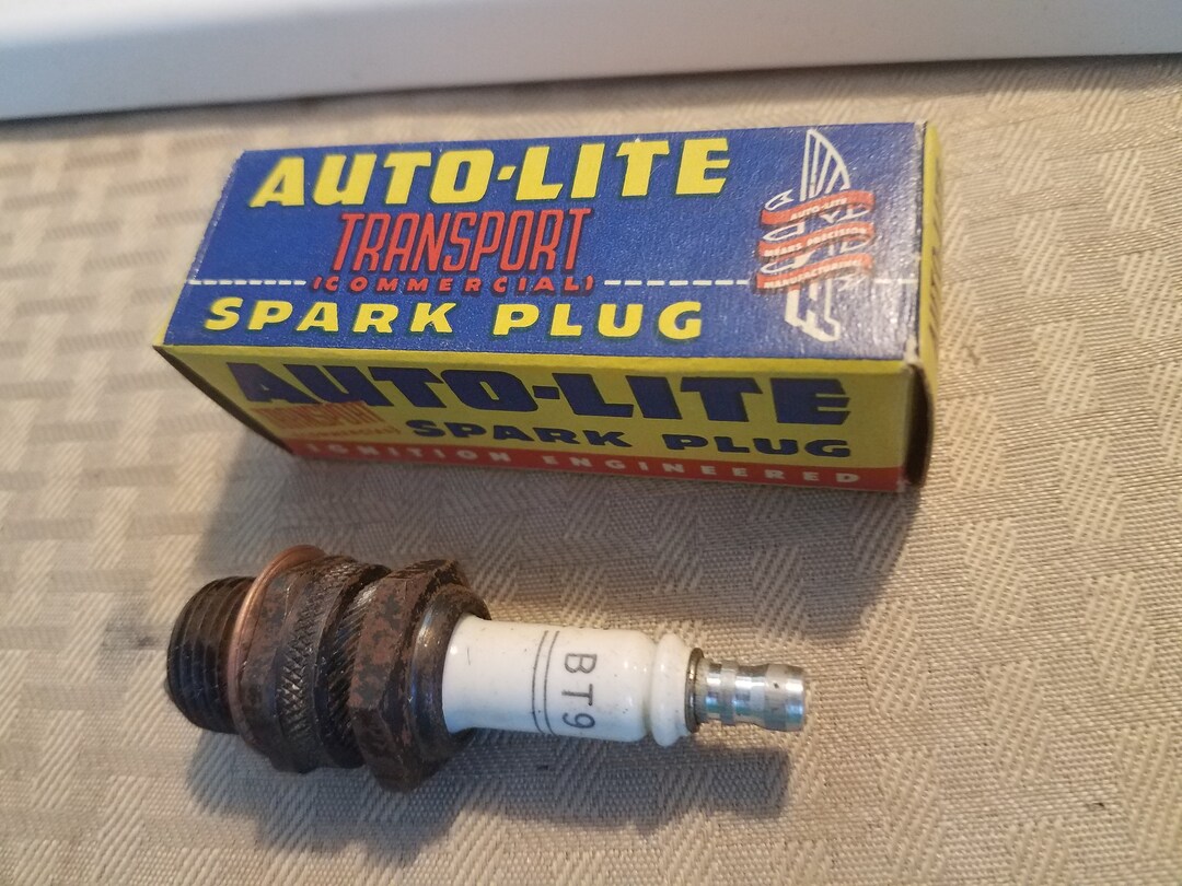 Antique NOS New Autolite BT9 18MM 7/8 Hex Transport Commercial Spark ...