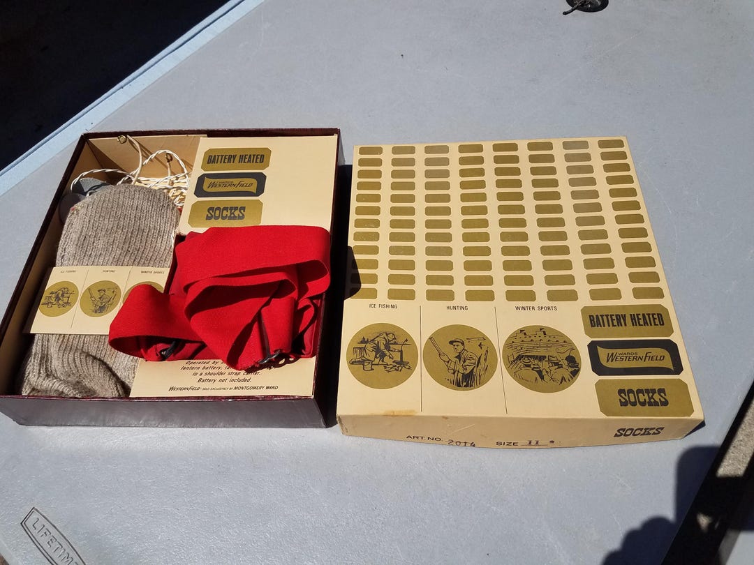 Vintage 1950s Gray Wards Western Field Battery Operated Warming Socks W ...