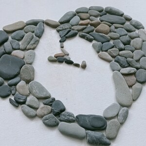 98 Elongated Flat Sea Pebbles for Pebble Art and DIY Supplies Mineral ...