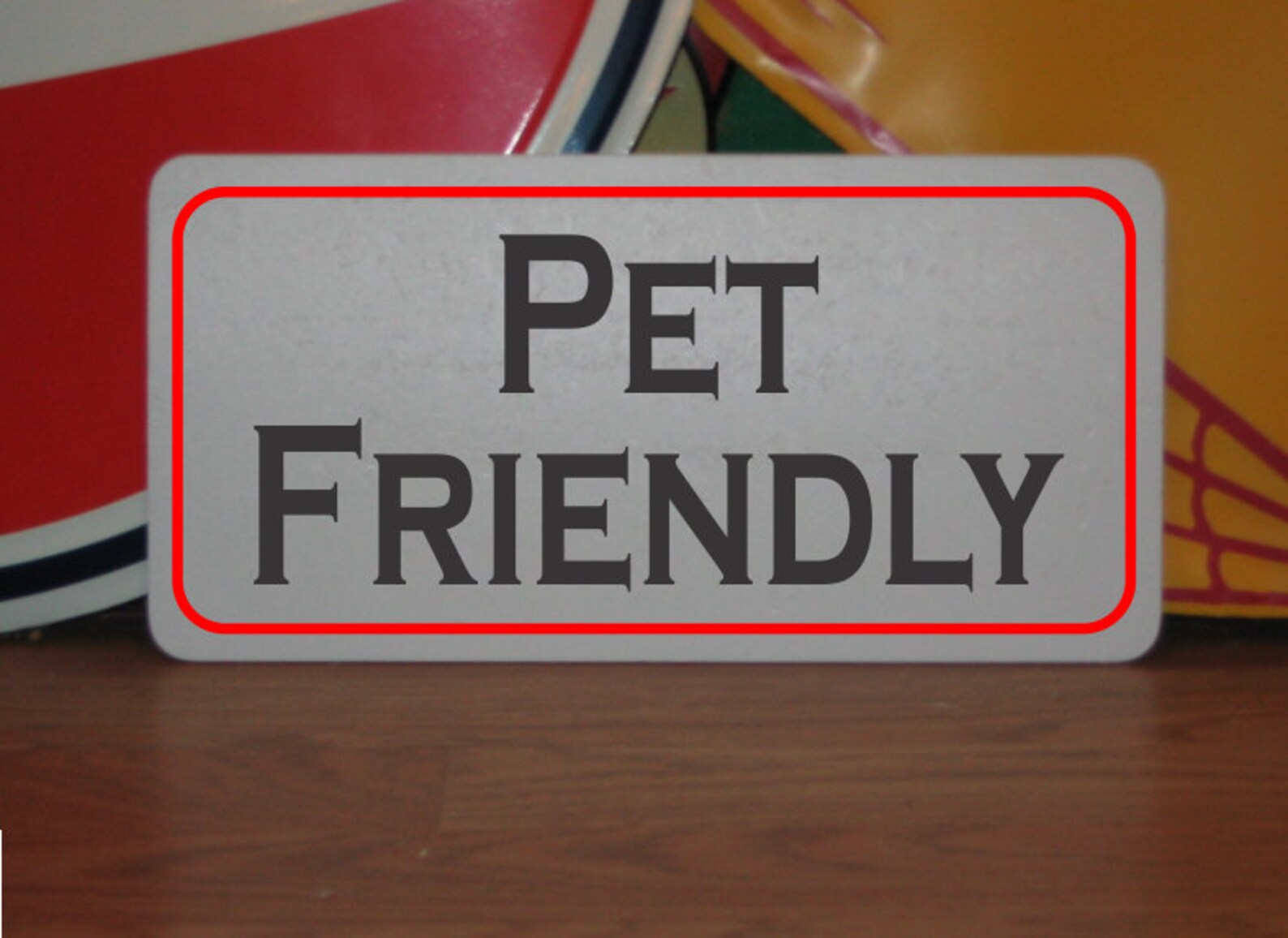 PET FRIENDLY Metal Sign 6x12 Red & White para - Etsy España