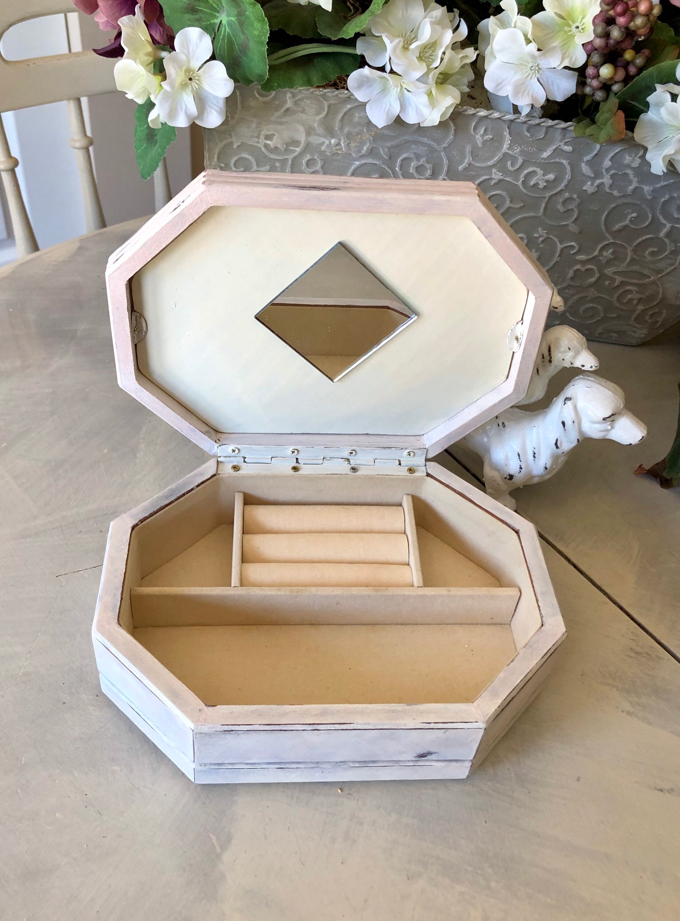 Upcycled Farmhouse Jewelry Box / Shabby Chic Vintage Jewelry | Etsy