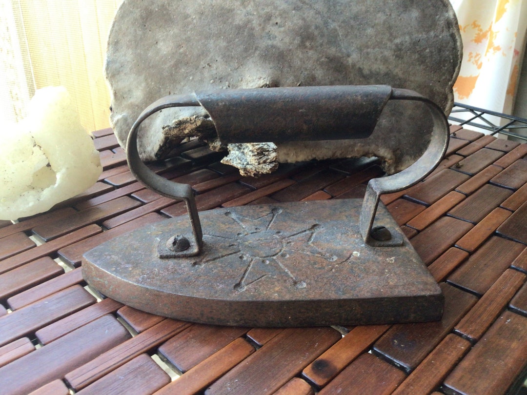 Antique Primitive Flat Iron / Clothes Iron / Flat Iron - Etsy
