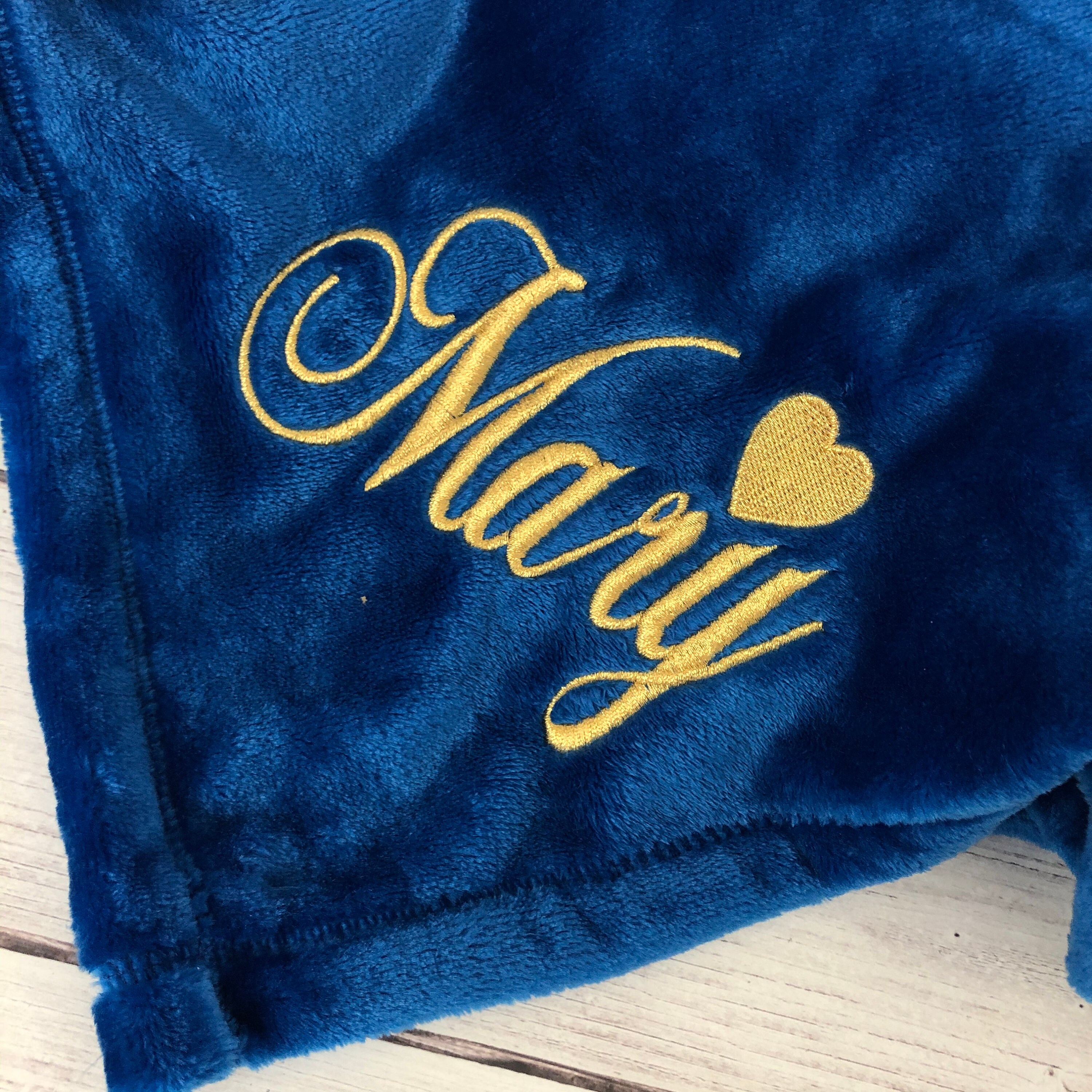 Personalized Custom Soft Blanket With SCRIPT Name & HEART - 8 Blanket ...