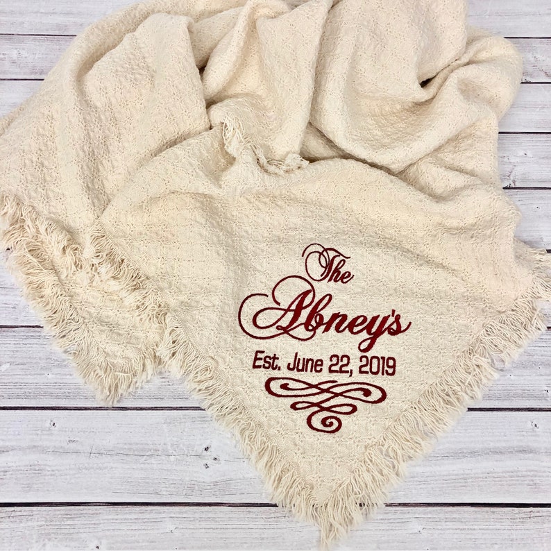 The custom Last Name Personalized Embroidered Throw Afghan - Etsy Denmark
