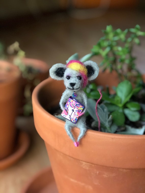 Adoptable Felted Mice Hand made mice for your roombox | Etsy