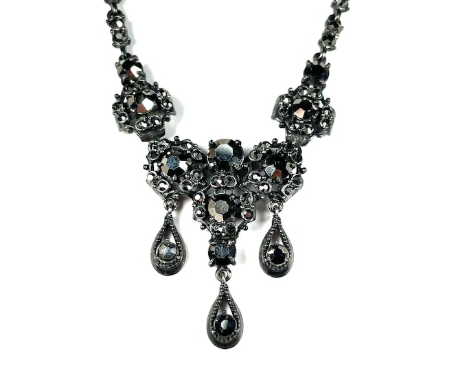 Vintage Weiss Signed All Black Rhinestone Metallic Charm Dangle Choker ...