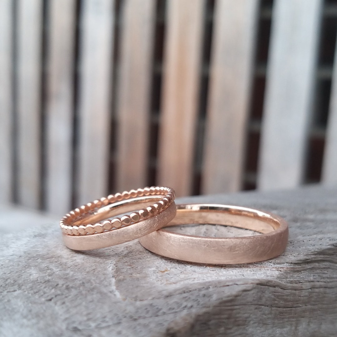 R1 GERADE & GERUNDET – Eheringe Set Gold – schlicht, leicht gerundet ...