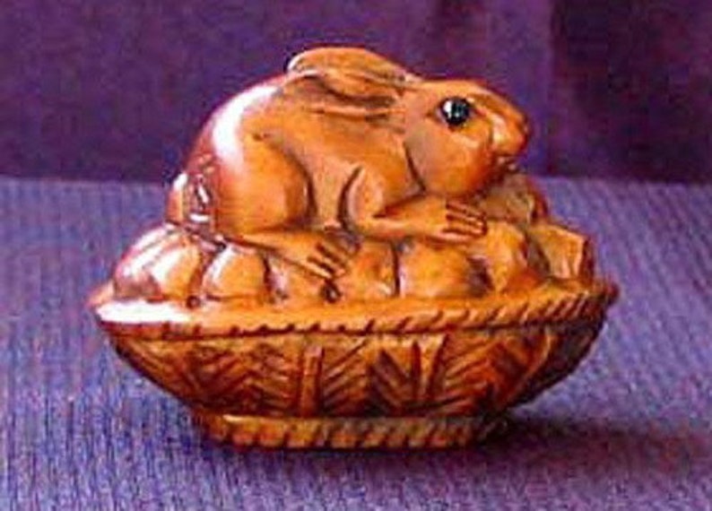 Hoppity Hop Carved Bunny Rabbit Boxwood Ojime/netsuke Bead | Etsy