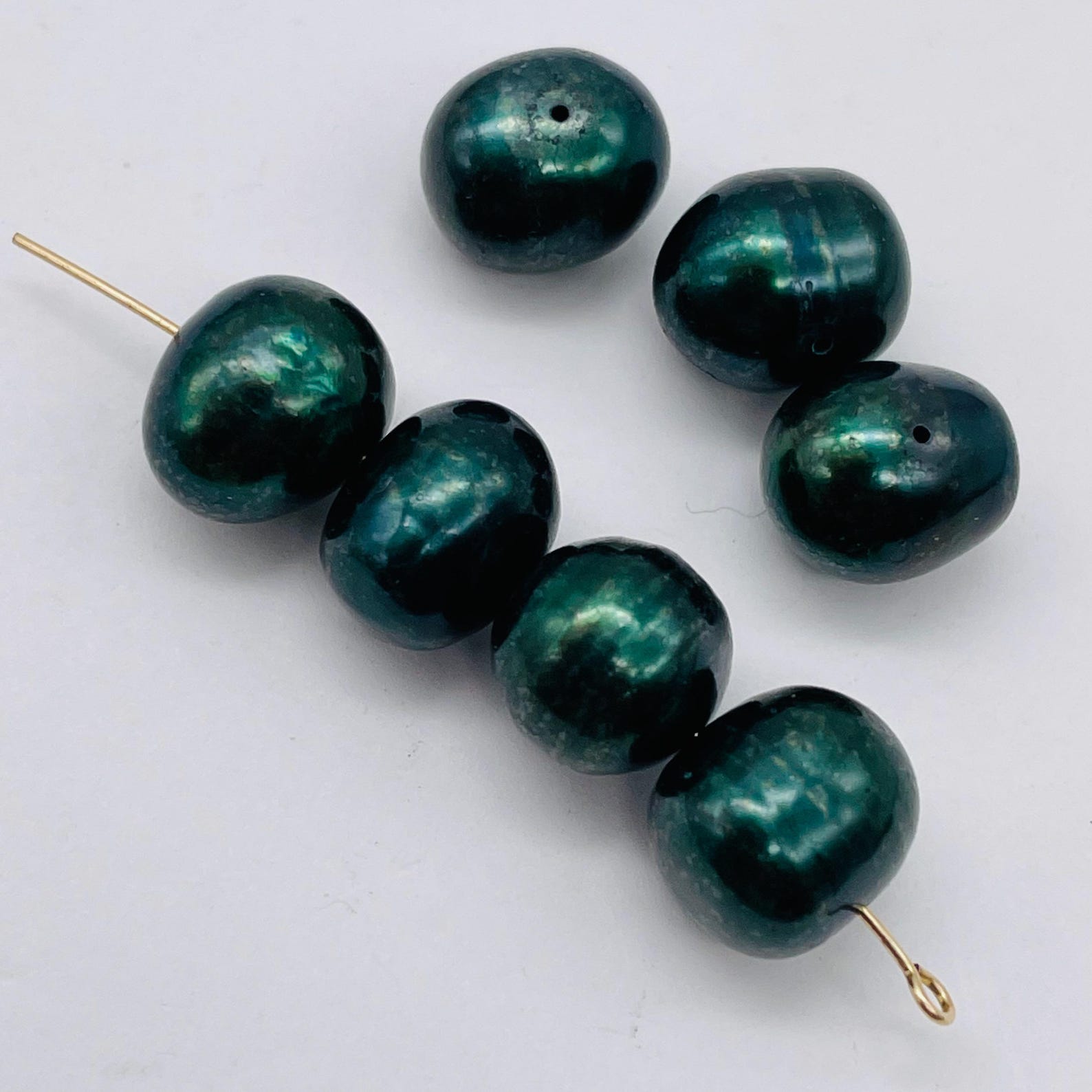 7 Deep Emerald Green Freshwater Pearls: Shimmering Jewelry Beads - Etsy