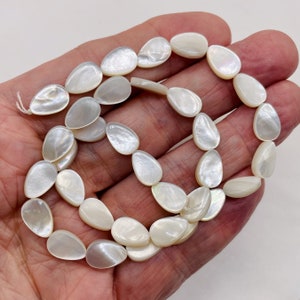 Perfect Natural Mother of Pearl Shell Beads | 12x8x2.5mm | White } 2 ...