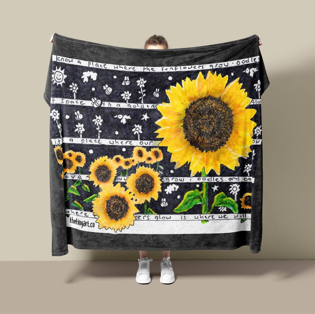 Sunflower Fleece Blanket, Hand Drawn Sunflower Art, Cozy Sunflower ...