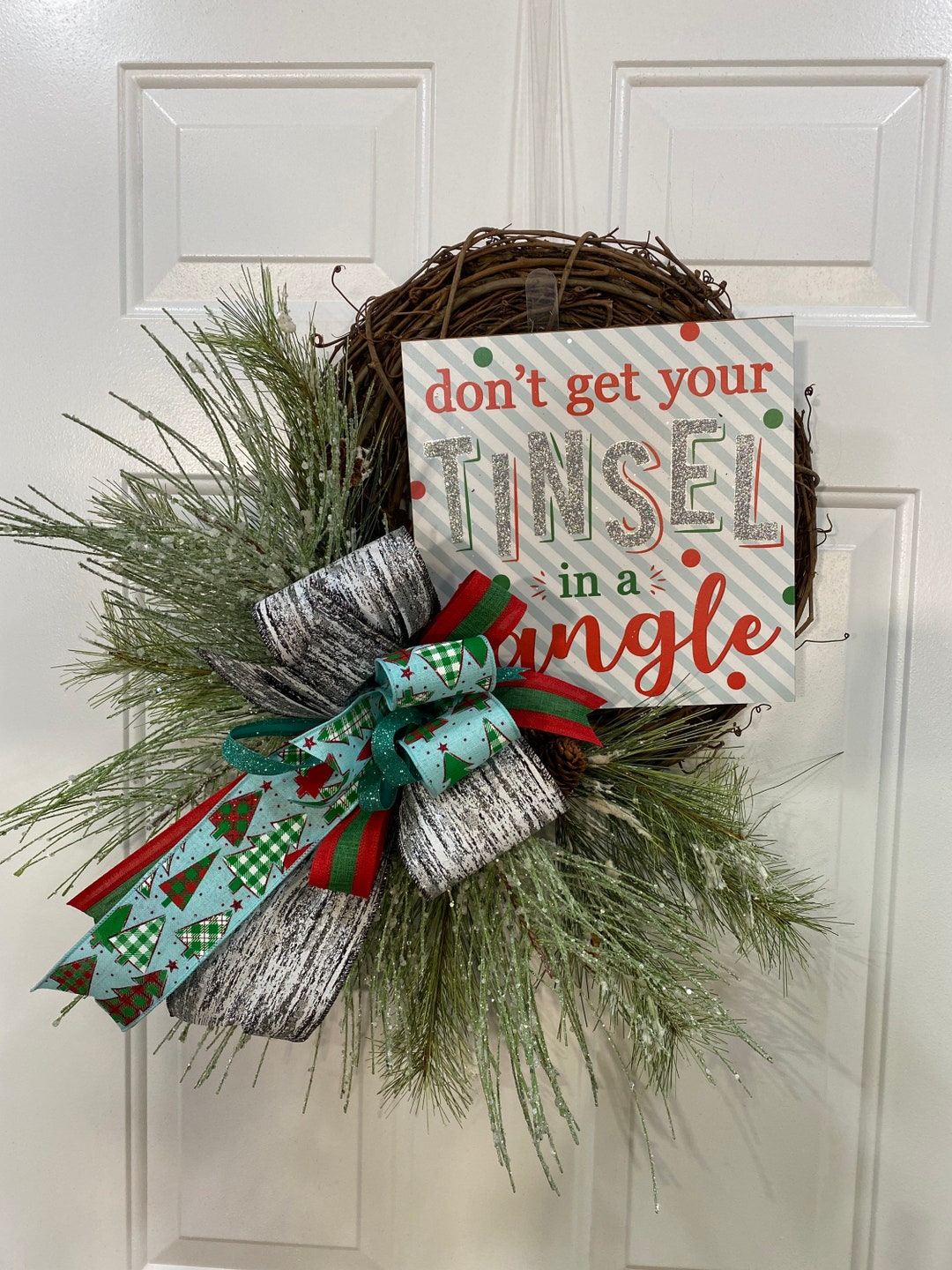 Christmas Wreath, Christmas Humor, Dont Get Your Tinsel in a Tangle ...