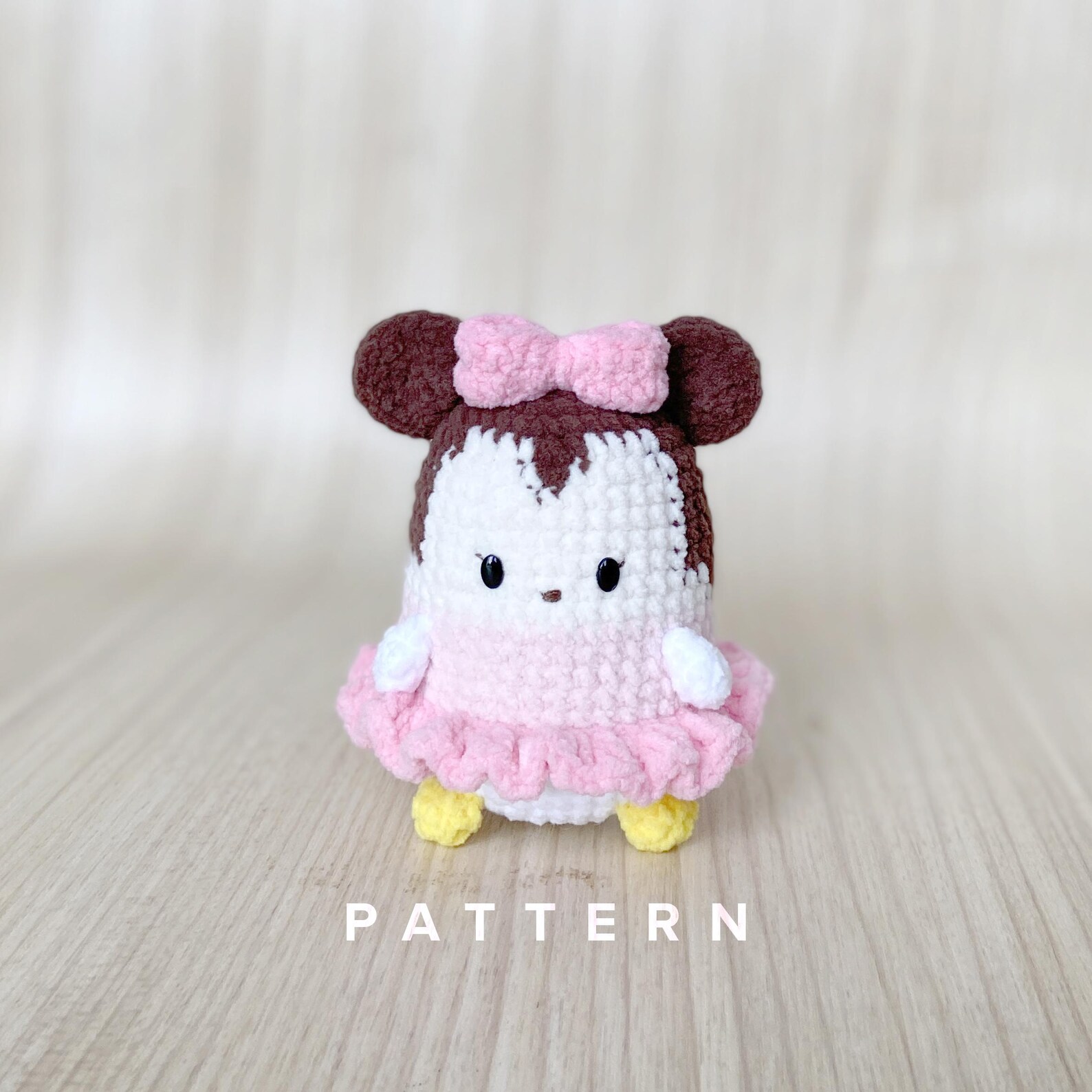 BUNDLE PATTERN: Mickey and Minnie Oval Amigurumi / Plushie / Bagcharm ...