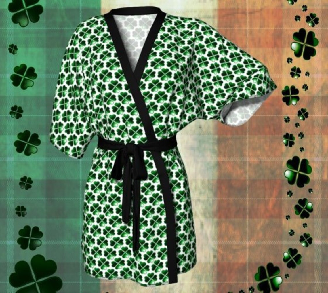 CLOVER KIMONO ROBE Green and White Four Leaf Clover Shamrock Kimono ...