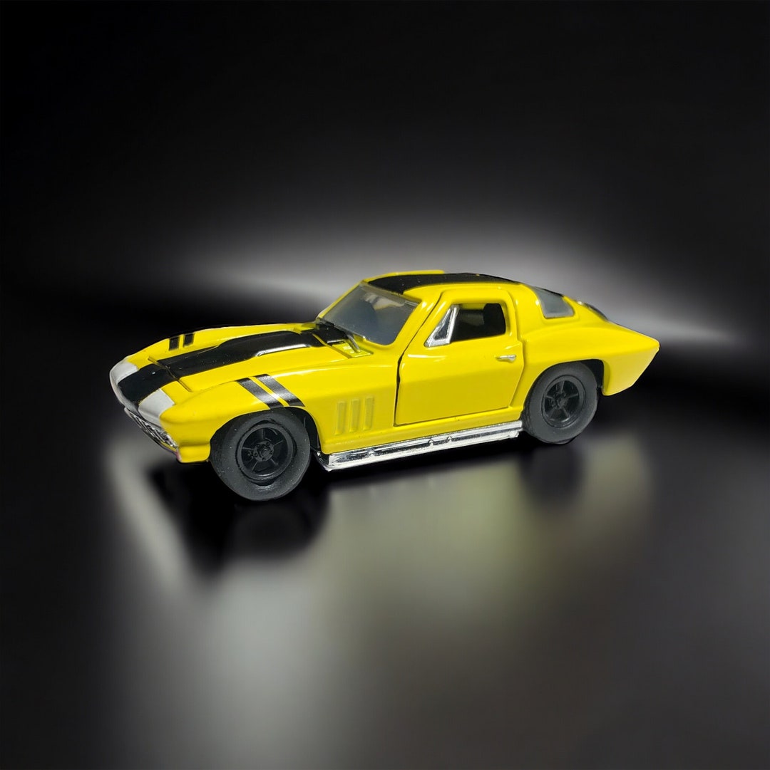 1966 Chevrolet Corvette Stingray Scale 1:64 Die Cast Metal Car Metal ...