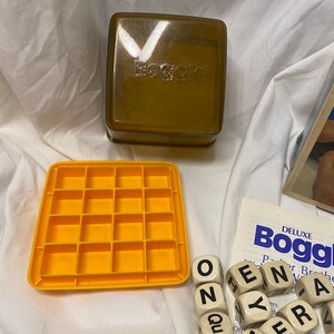 Boggle Deluxe Parker Brothers Hidden Word Game Vintage 1976 Board Game ...