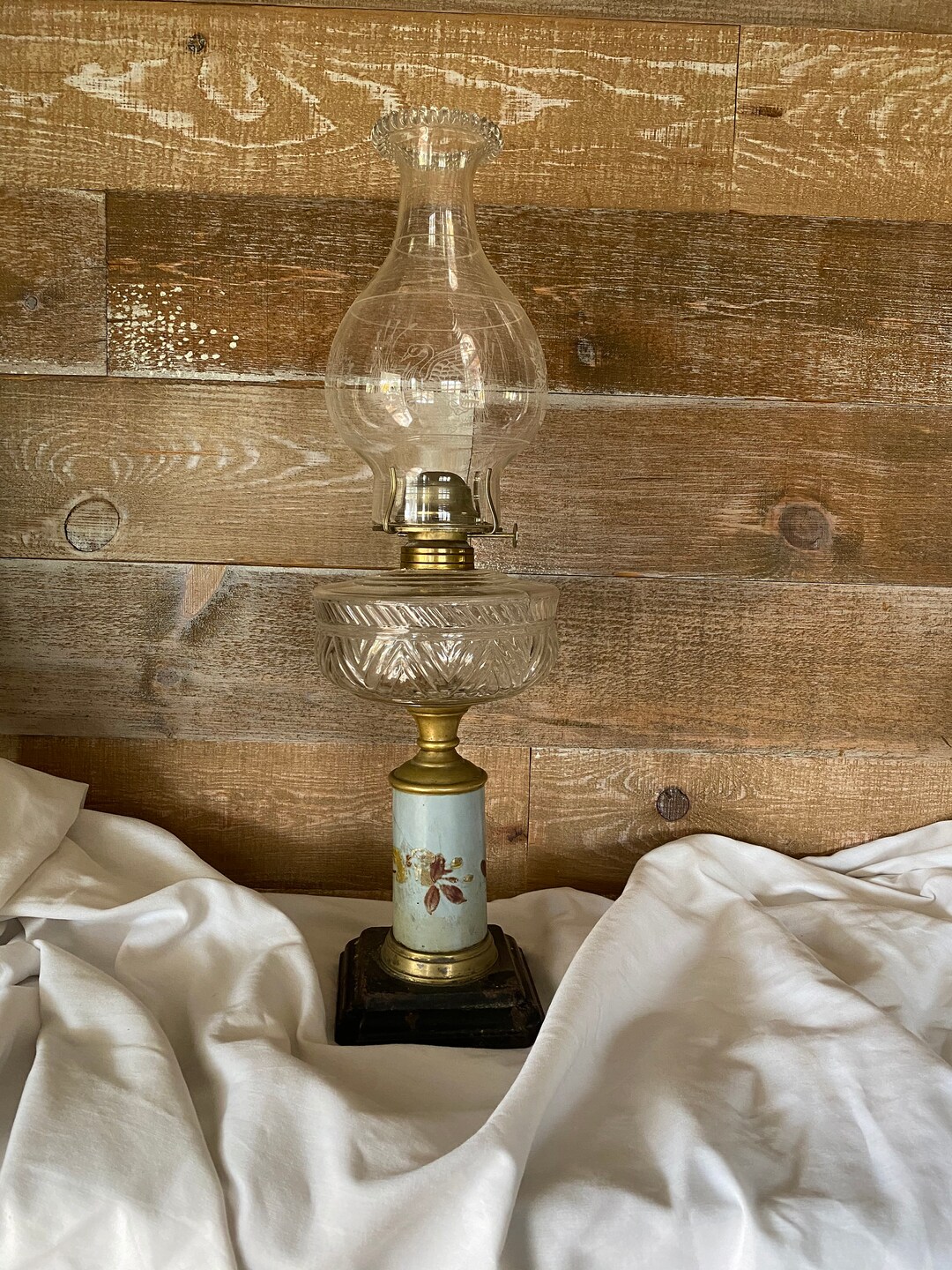 Antique Cast Iron Base Oil Lamp Antique Brass Column Lamp With ...