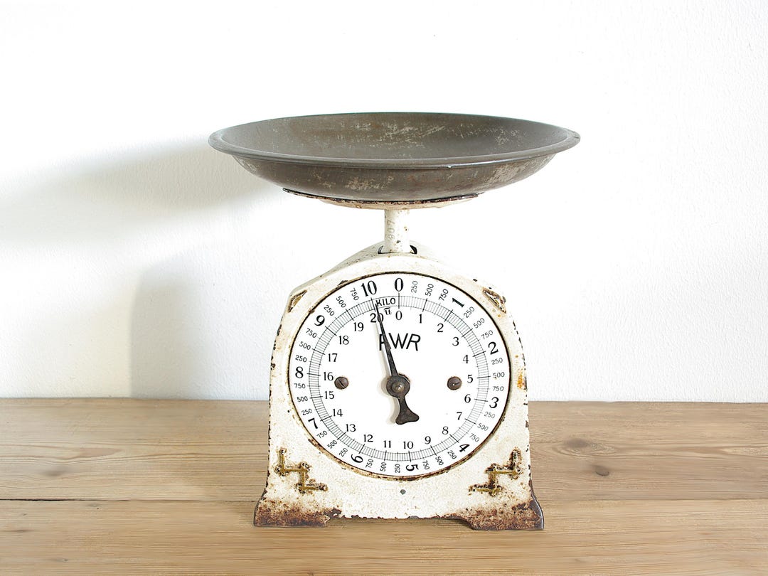 Vintage Kitchen Scale With Original Bowl, Old Weighing Scale in Cream ...