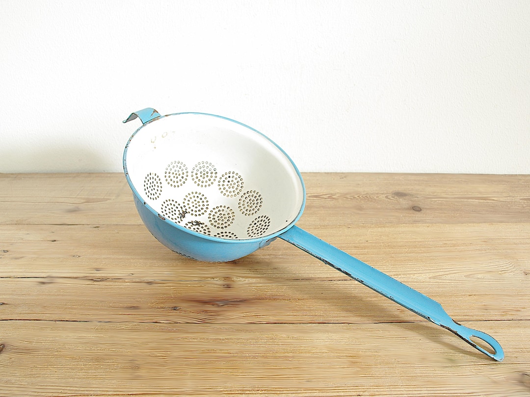 Vintage Blue Enamel Colander With Long Handle, Simple Metal Sieve ...