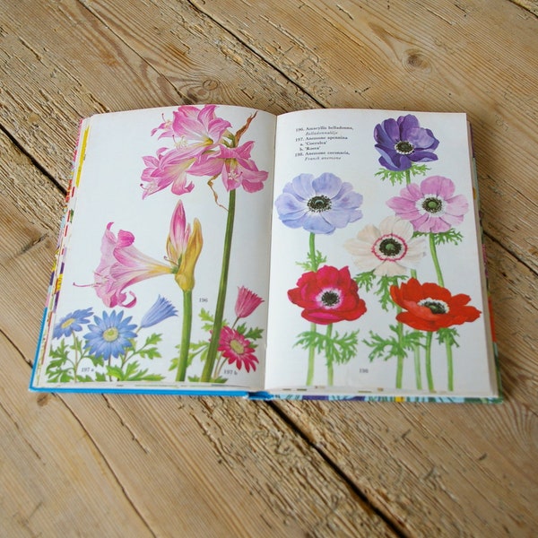 Vintage Flower Book - Etsy