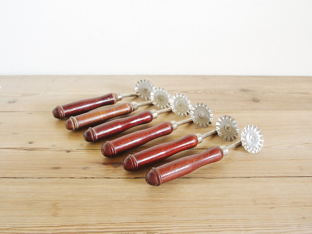 Vintage Pastry Wheel Crimper Wood Handles, Dough Pasta Cookie Cutter ...