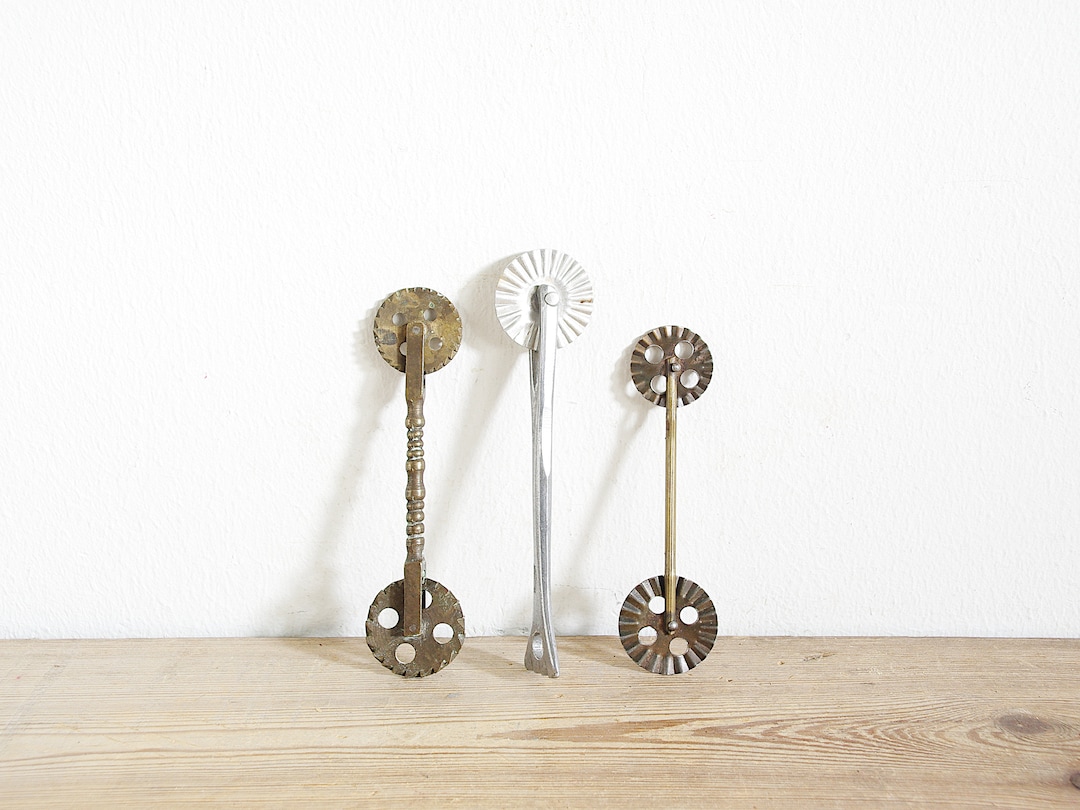 Vintage Antique Metal Pastry Cutter or Crimper, Dough Pasta Cookie ...