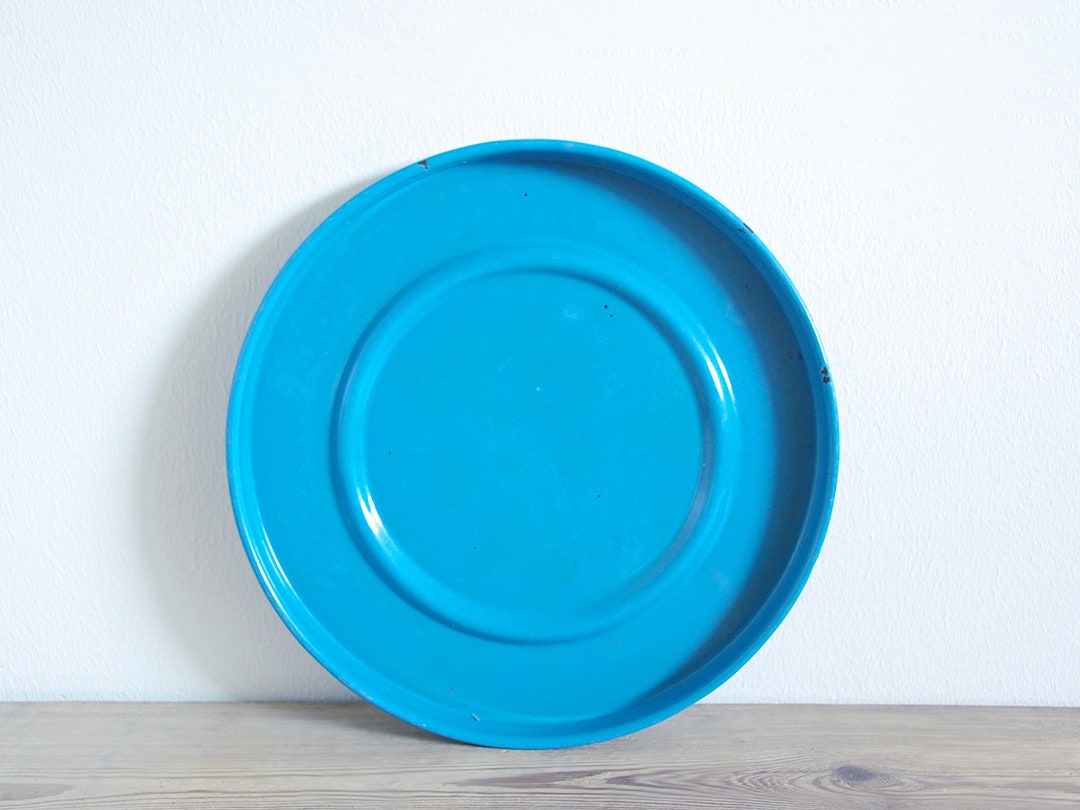 Vintage Blue Enamel Round Tray, Serving Tray Metal, Memory Board ...