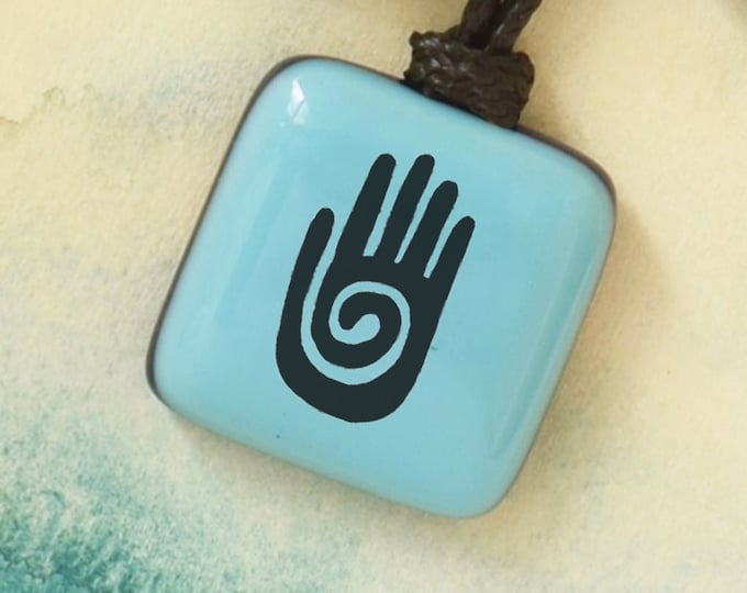 Hopi Hand. Hopi Pendant. Symbol of the First Peoples. Healing Hand ...