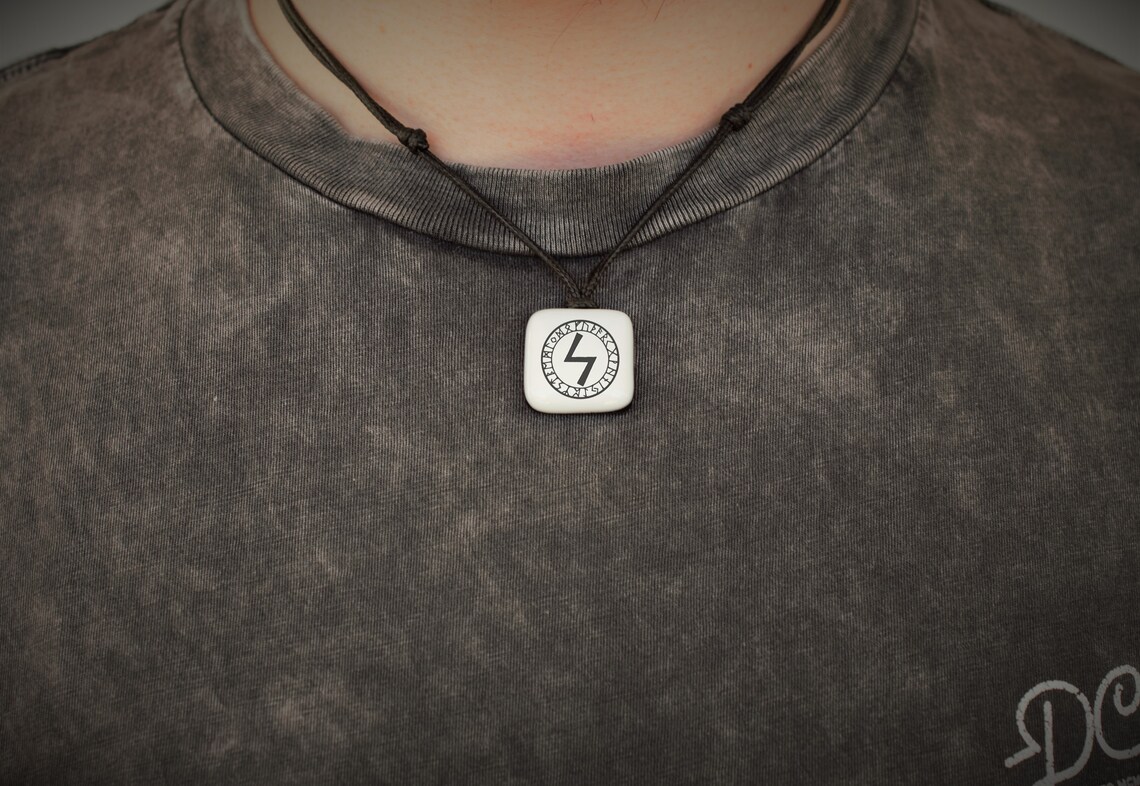 Rune Sowelo. Rune Energy. Sowilo Sigel Sig. Rune of Victory. | Etsy Canada