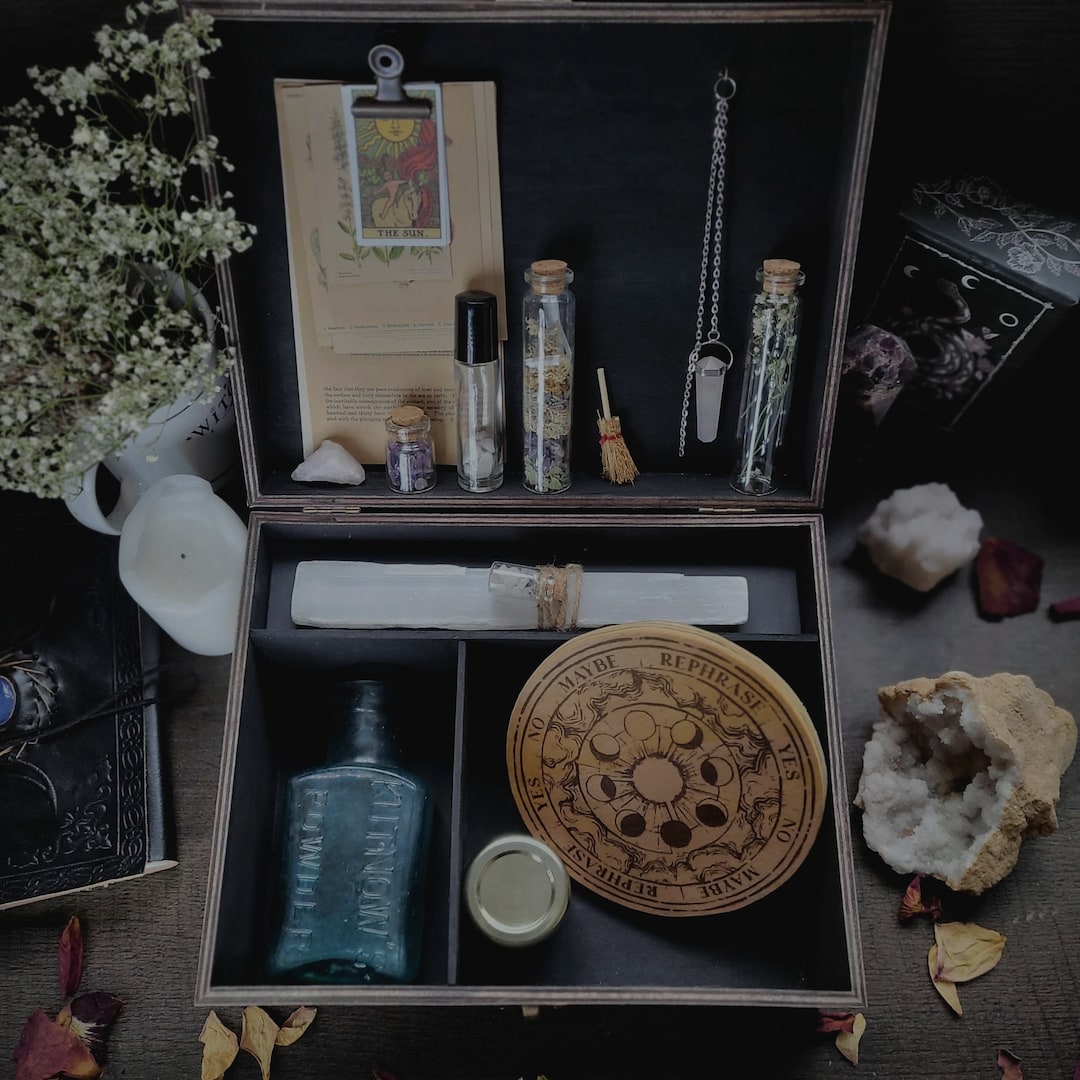 Anitique Wiccan Wooden Altar Box Divination Kit With Dried Herbs ...